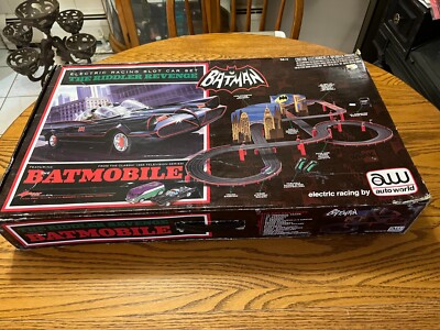 Batman Auto World Ho Electric Slot Car Race Set the Riddler Revenge ...