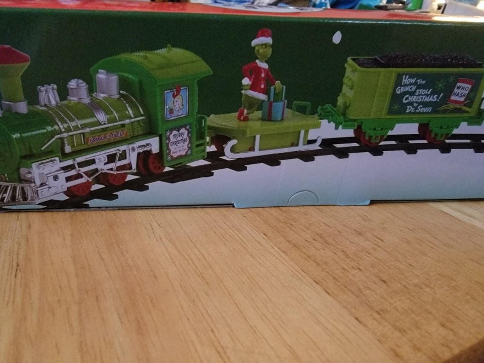 🎄 The GRINCH Express Ready to Play Train🚂 Set Christmas Holiday 12pc Dr ...