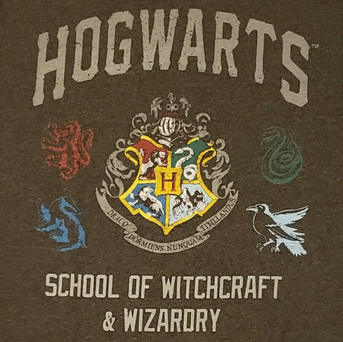 Hogwarts School Of Witchcraft And Wizardry Crest
