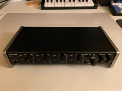 TASCAM US-4x4 USB 2.0 Audio MIDI Interface Microphone Preamp Desktop ...