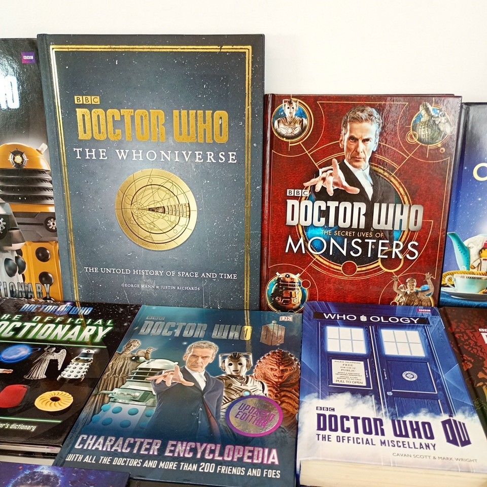 Doctor Who 16 Book Bundle Matt Smith, Peter Capaldi, Jodie Whittaker ...