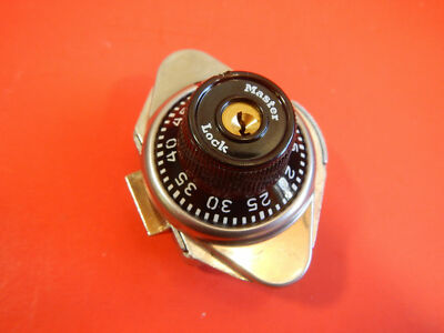 Master Lock Combination Locker Built in Model 1654 WITH KEY! Hinge on ...