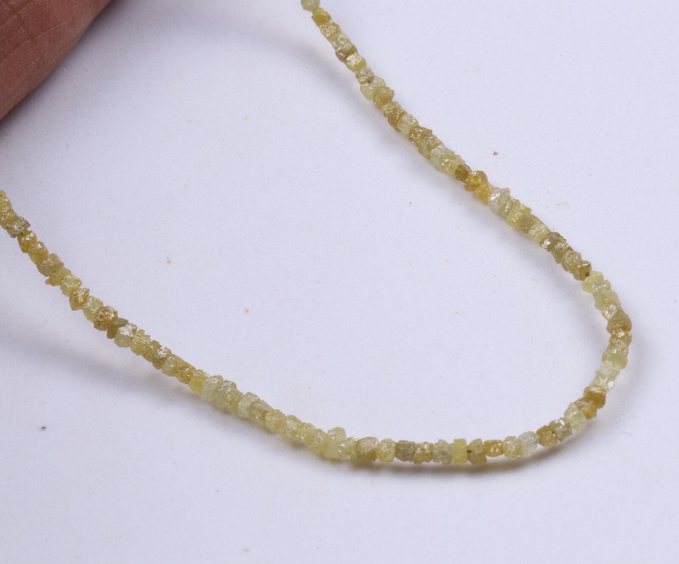 16 perles diamant brut jaune naturel Congo Cube perles diamant boîte ...