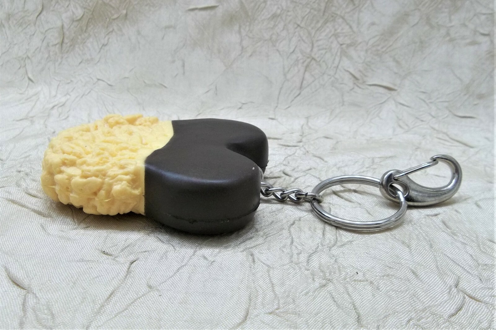 Disney Parks Exclusive Mickey Rice Crispy Treat with Chocolate Key Ring ...