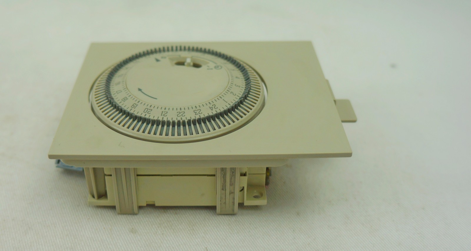 Worcester SI Range Plug-in Mechanical Single-Channel Programmer ...