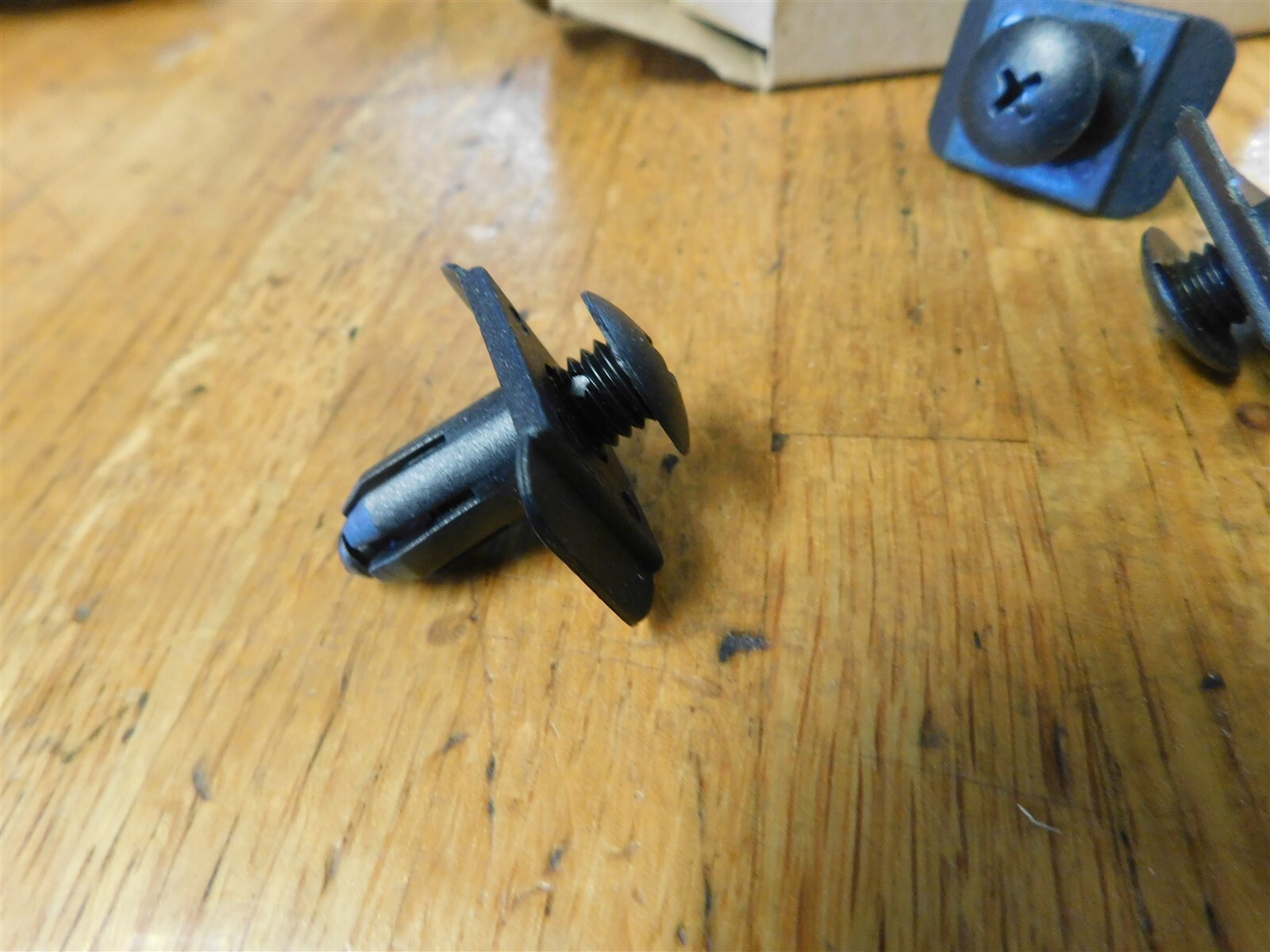 BUMPER COVER CLIPS LOT OF 5x FITS NISSAN AND MAZDA 01553-01393 BF-82-50 ...