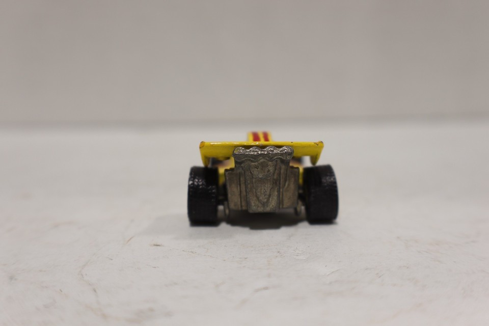 Hot Wheels 1973 Malaysia Lightning Gold Real Riders Yellow and Red ...