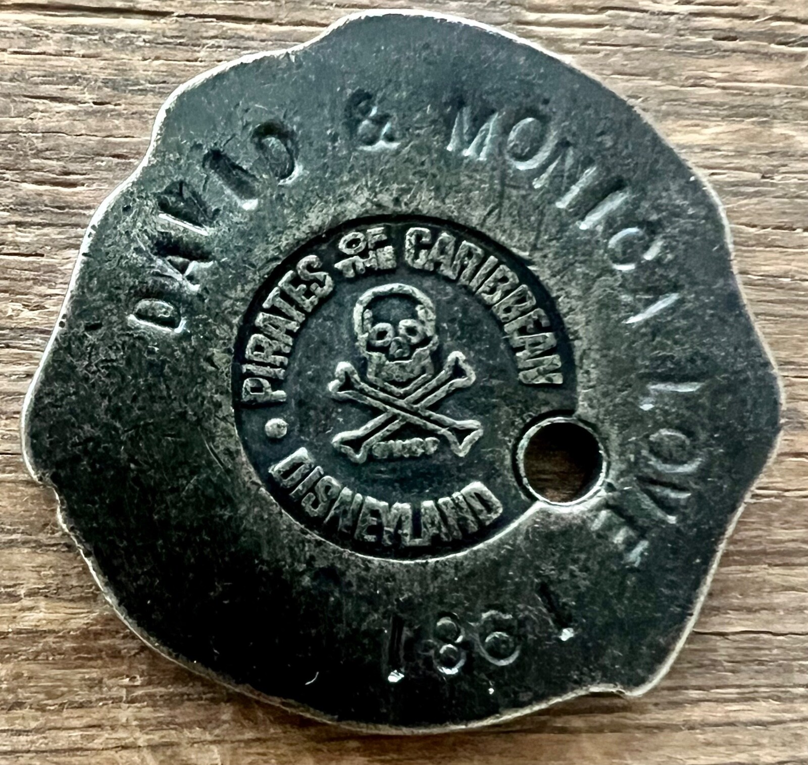 Vintage 1981 Disneyland Pirates of the Caribbean Doubloon Coin Token | eBay