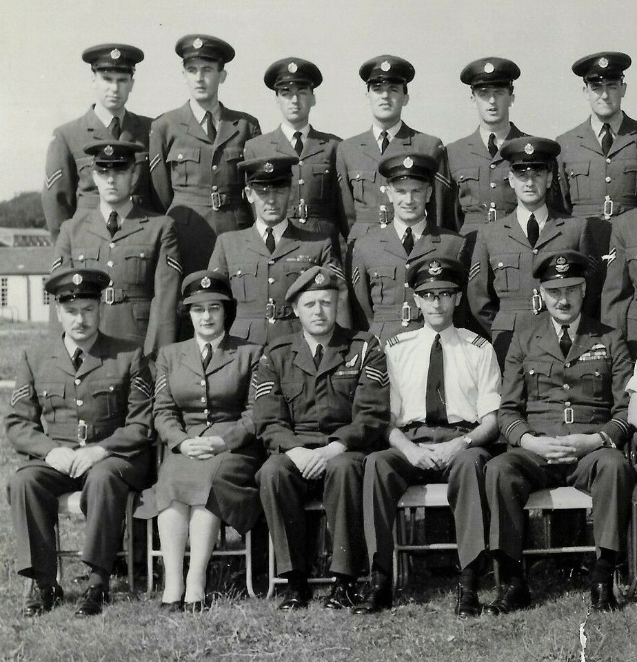 Group Photo RAF WRAF Service Men Woman Royal Air Force 1950s-1960s ...