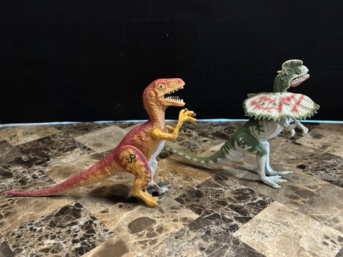 1993 Jurassic Park Velociraptor JP10 & Dilophosaurus JP11 Dinosaur ...