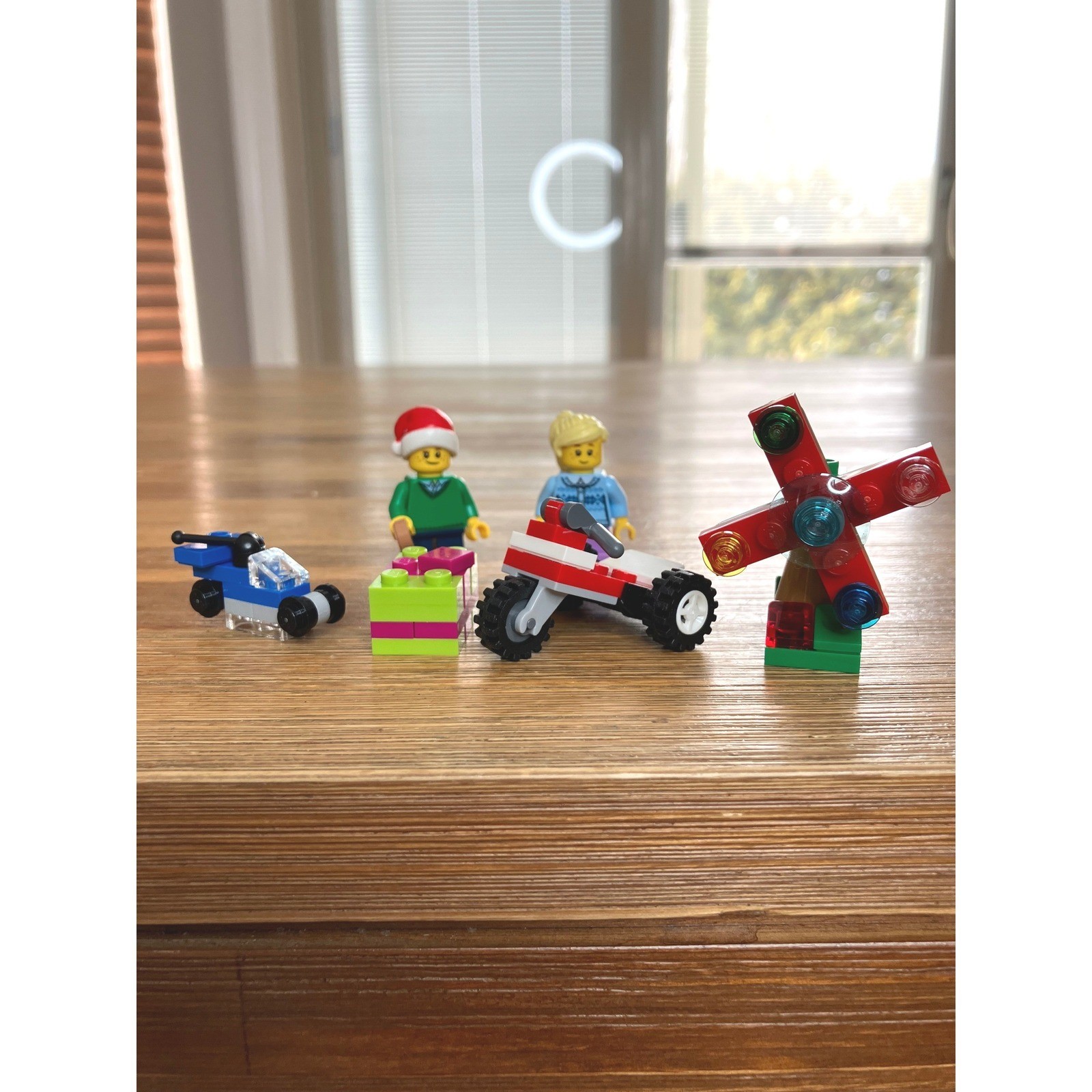 Lego Christmas Ornament Seasonal 5004934 Toys Minifigures Retired ...