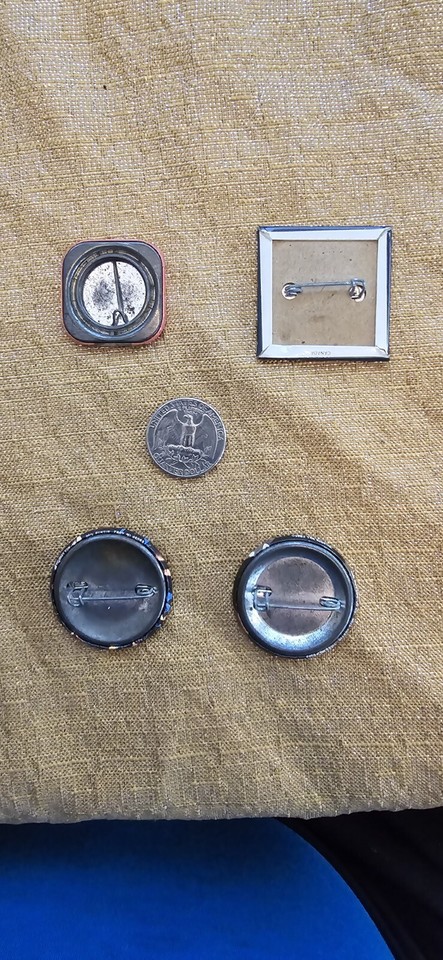 VINTAGE KISS PINS SET OF 4 COLLECTABLE ROCK BAND | eBay