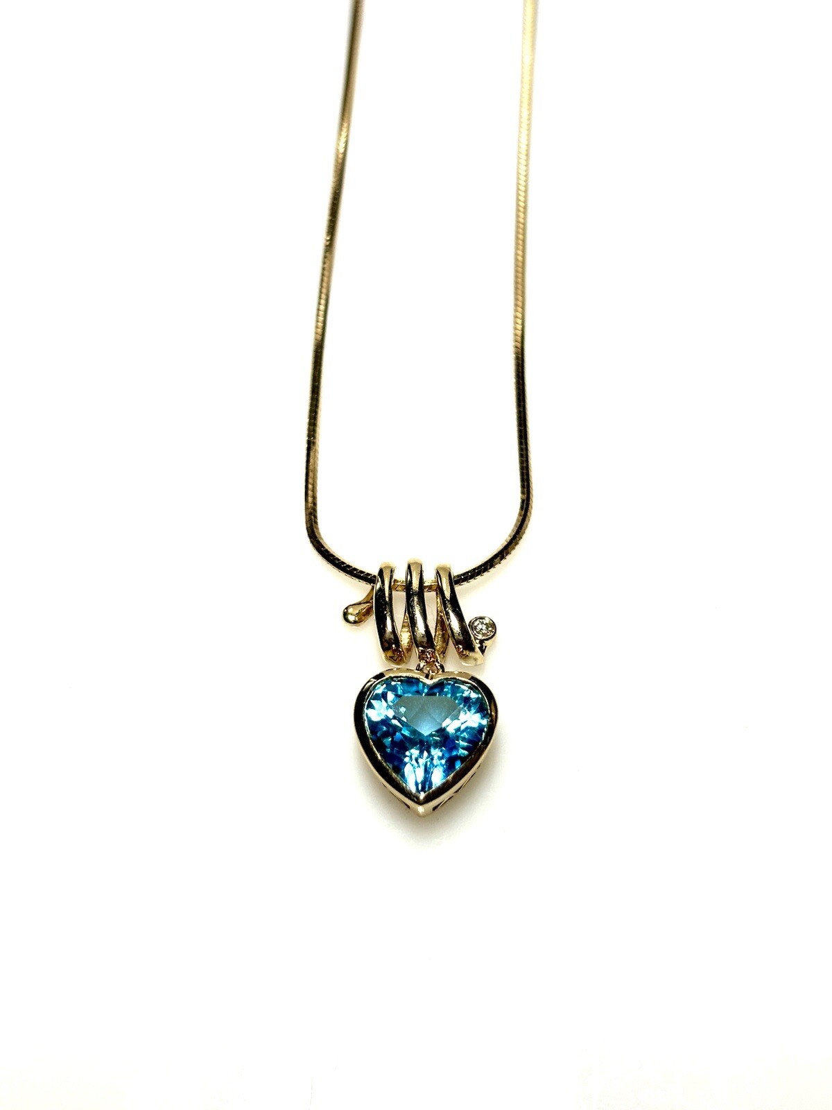 14k Yellow Gold Amoro Blue Topaz Heart Necklace - Gem
