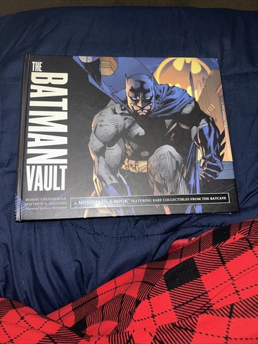 THE BATMAN VAULT - MUSEUM IN A BOOK Greenberger Manning 2009 ...