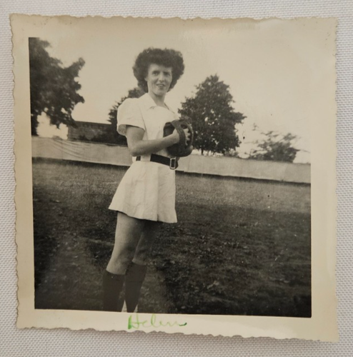 AAGPBL Original Vintage Photograph of Helen Callaghan | eBay