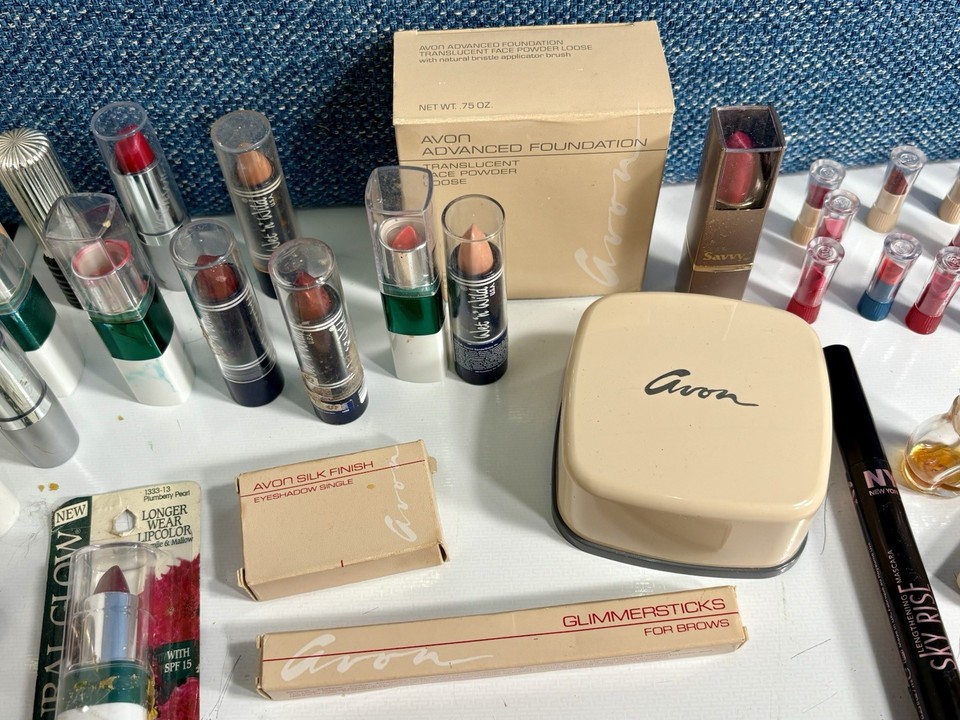Lot Of Vintage Avon And Misc Make Up Lipstick Brushes Large Makeup ...