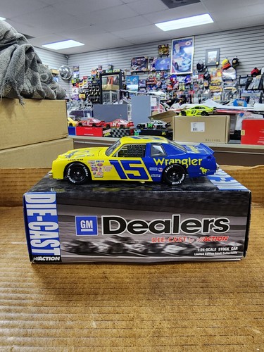 2002 Action GM Dealers Dale Earnhardt 1979 Ventura #15 Wrangler 1:24 ...