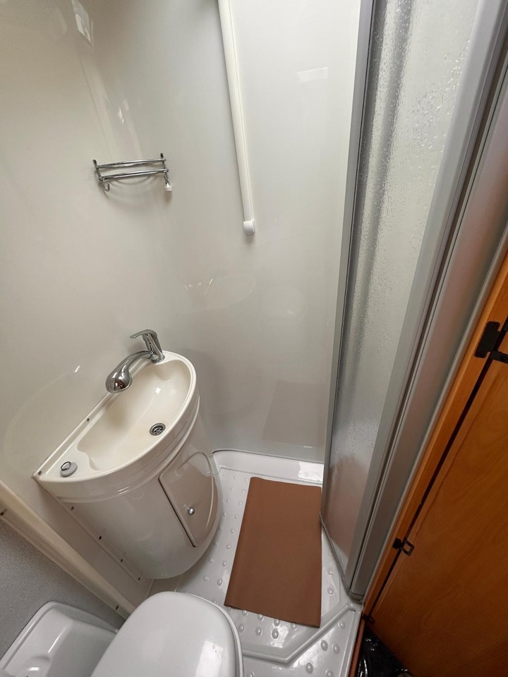 LMC LIBERTY 708 AUTOMATIC GEARBOX!!! ONLY 29000 MILES LARGE GARAGE ...