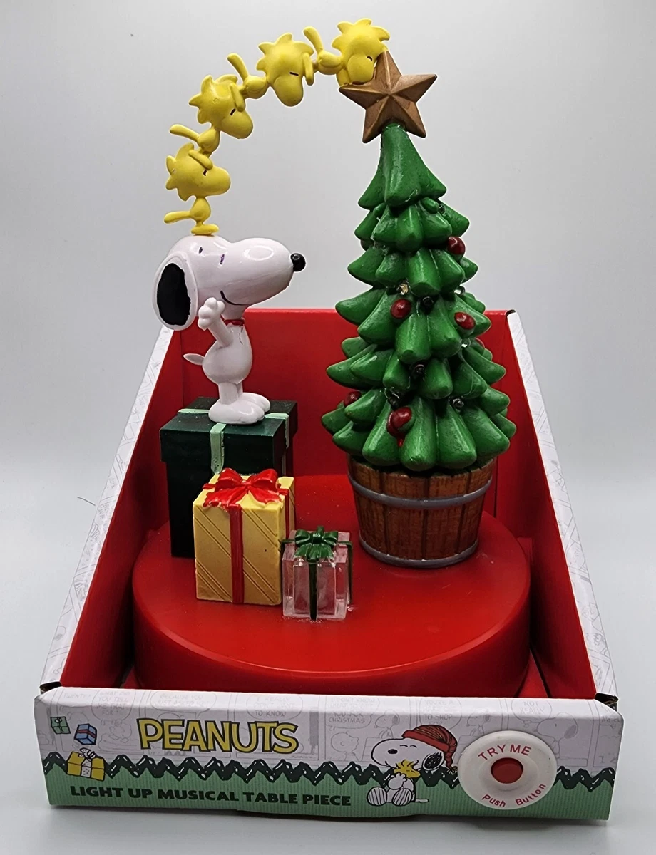 Snoopy Christmas Tree