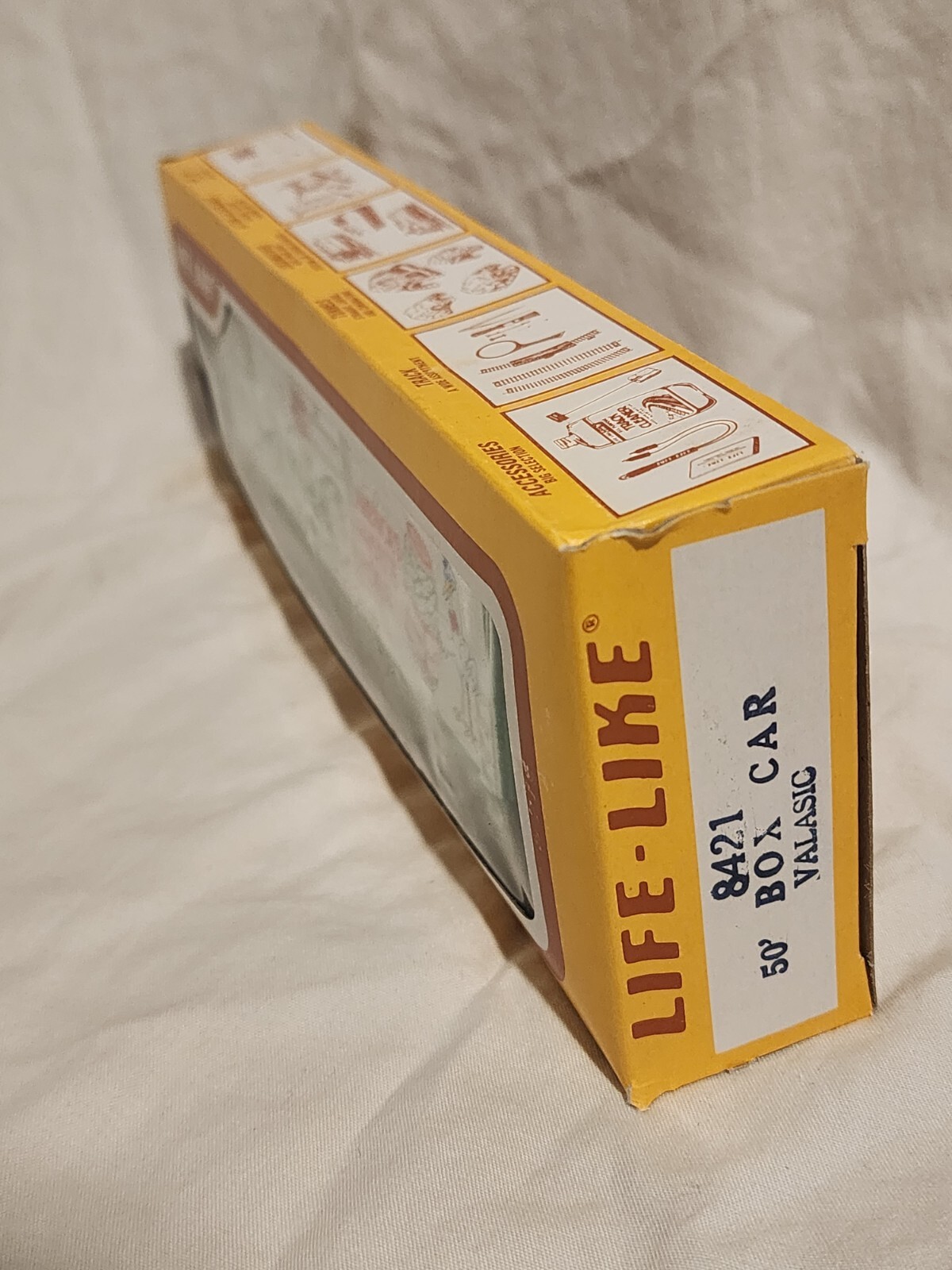 8425 HO SCALE LIFELIKE VALVOLINE MOTOR OIL BOX CAR for sale online | eBay