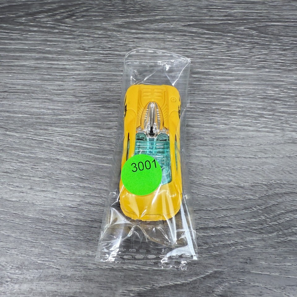 Hot Wheels Mattel 2001 BackDraft Yellow Racing Roadster Car Flames ...