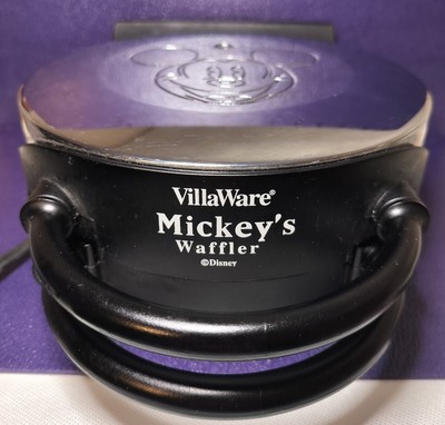 VillaWare Mickey's Waffler Disney Mickey Mouse Waffle Maker Tested ...