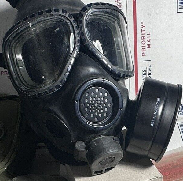 M40 GAS MASK W/ NBC CHEMICAL HOOD, ACCESSORIES & CARRY BAG * SIZE ...