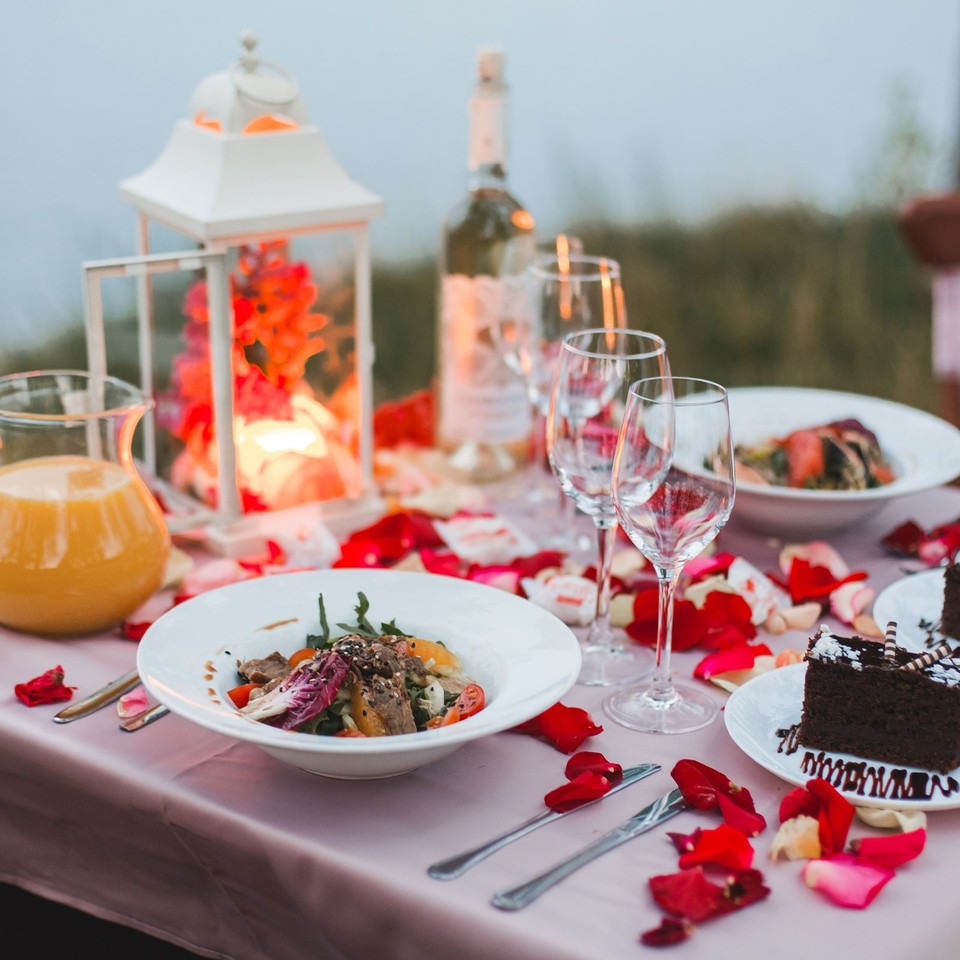 200 Pcs Silk Rose Petals, Artificial Flower Fake Rose Petals Dark ...