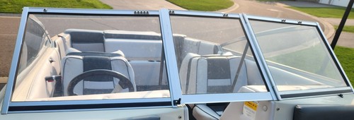 COMPLETE WINDSHIELD FROM A 1989 LAZER IND OPEN BOW PARTING BOAT OUT | eBay