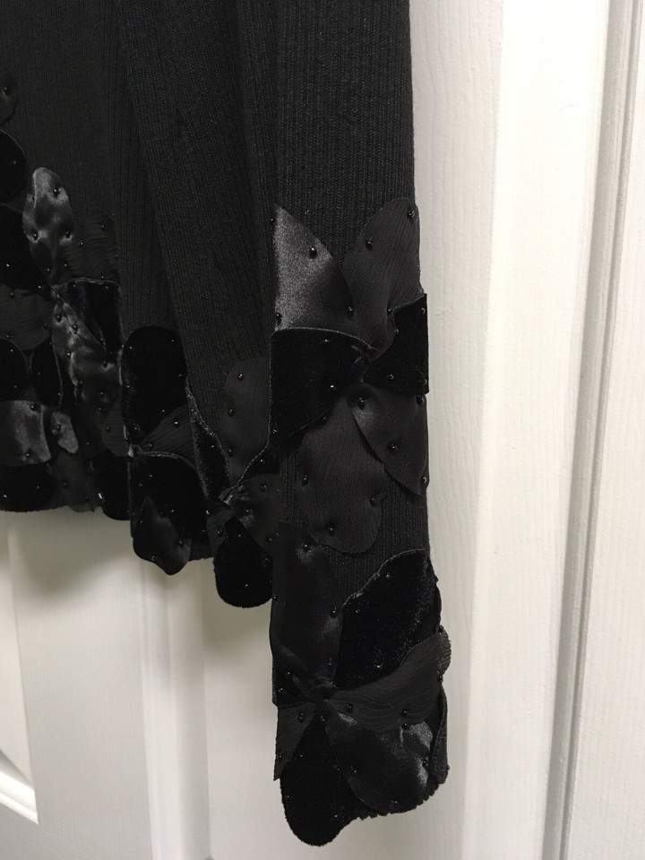 Peter Nygard Collection Black Velvet Petal Ribbed Beaded Sweater Large ...