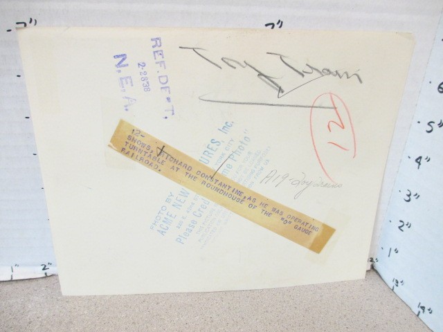 LIONEL TRAIN engine store display layout 1938 Richard Constantine toy ...