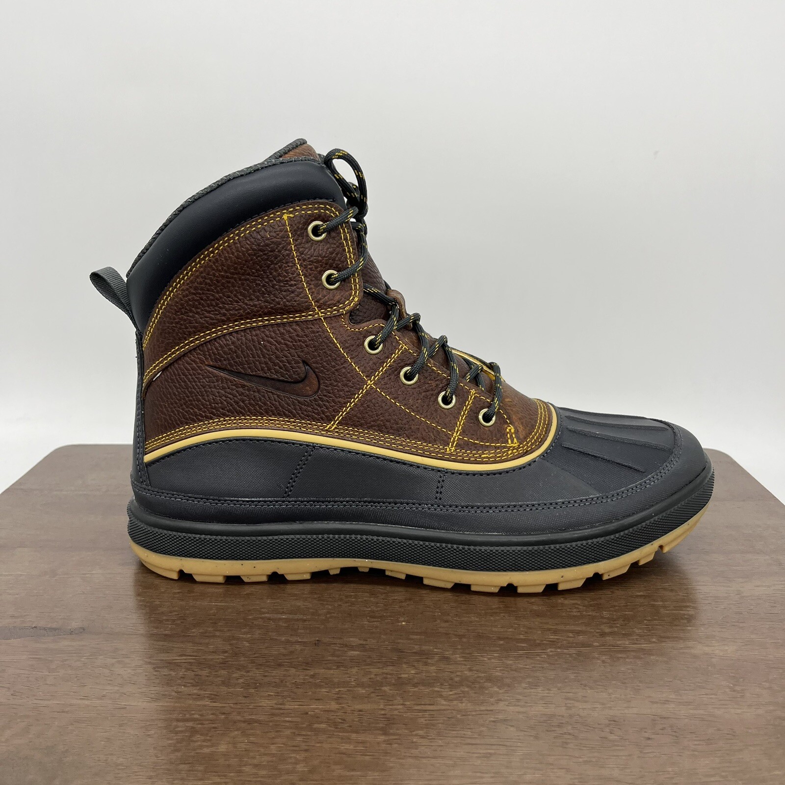 Nike Duck Boots Men Sizes 13 Dark Gold Leaf ACG Woodside II 525393-770 ...