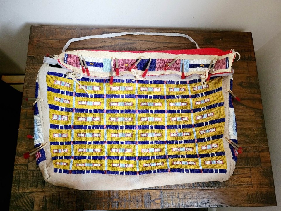Vintage Native American Beaded Buckskin Possible Bag Very Nice Piece ...