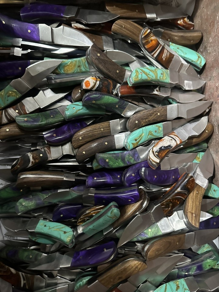 Wholesale Ashen Edge Unique Lot of Knives & Multi-Tools - Bulk By The ...