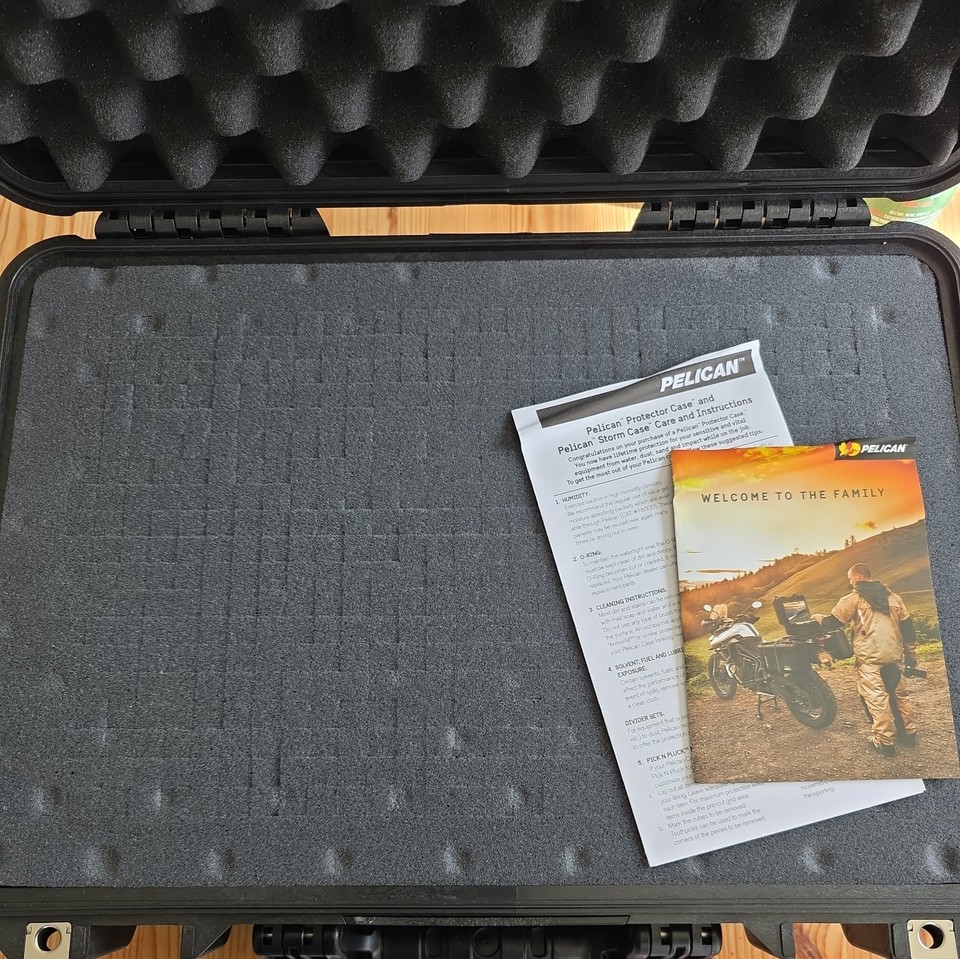 Pelican 1500 Black Watertight Protector Case Automatic Pressure | eBay