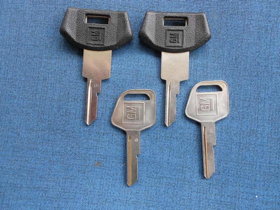 4 CHEVY LUMINA BUICK REGAL CUTLASS GRAND PRIX NOS KEY BLANKS 1988 1989 ...