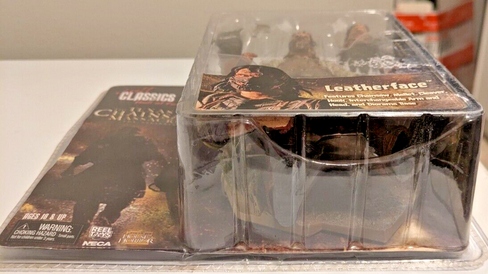 Texas Chainsaw Massacre The Beginning Leatherface Figure NECA Cult ...