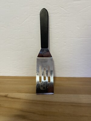 Pampered Chef Mini Serving Spatula #2622 Stainless Steel w/Black Handle ...