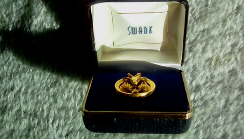 *NEW IN THE ORIGINAL BOX* SWANK GOLD TONE SOLID METAL MEN'S TIE TACK ...