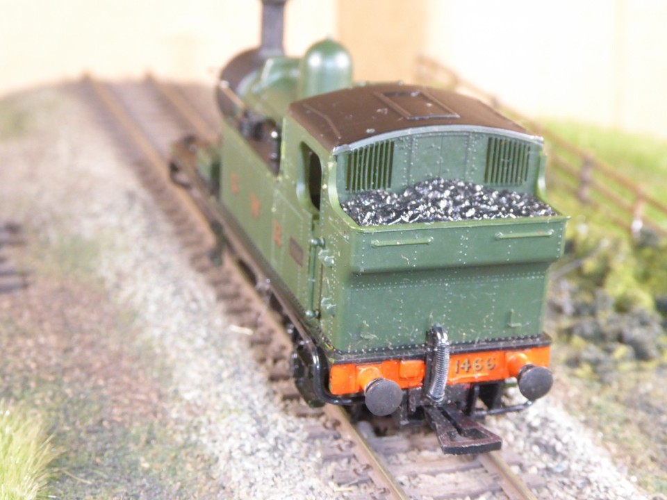 Airfix 00 Gauge GWR Class 14XX Steam Tank Loco 0-4-2T no 1466 GWR Green ...