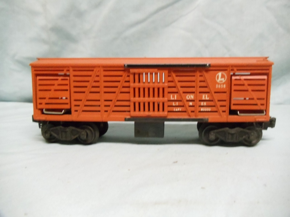 Lionel Postwar O gauge #3656 Operating Cattle Car w/ Boxes 1953-54 | eBay