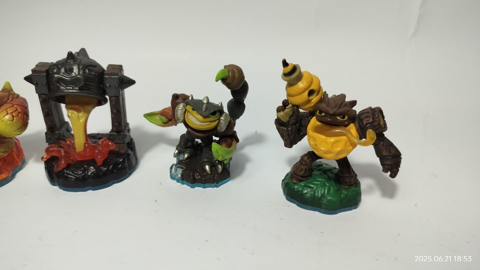 Skylanders Swap Force Lot Of 5 : Fiery Forgy Bumble Blast Scorp Lava ...