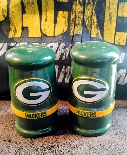 Green Bay Packers Ceramic Salt and Pepper Shakers no box | eBay
