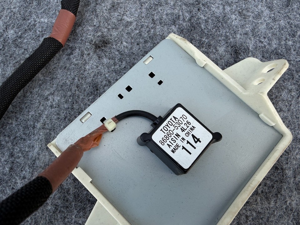 GPS ANTENNA CONTROL MODULE 8686053070 LEXUS RCF RC350 RC200 (2015-2019 ...