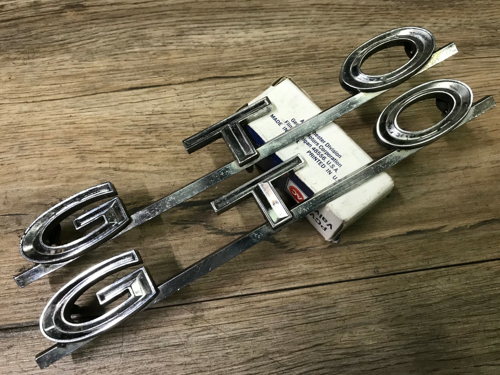 1965 65 PONTIAC GTO USED GM 1/4 PANEL SCRIPT EMBLEM SET OEM | eBay