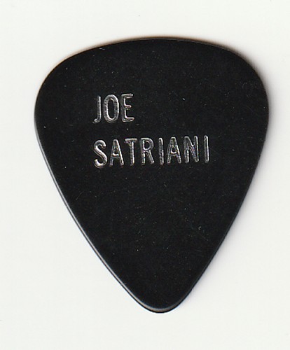 JOE SATRIANI Original 1987 Silver Surfer Guitar Pick Black With silver ...