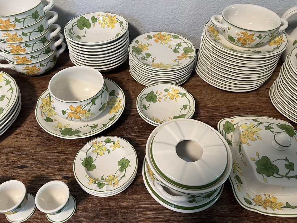 Villeroy & Boch VTG Geranium Pattern Dinnerware Set 124 Piece Grouping ...