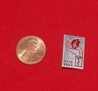 VINTAGE COLD WAR ERA USSR 1965 HEART HAND RUSSIA LAPEL PIN | eBay