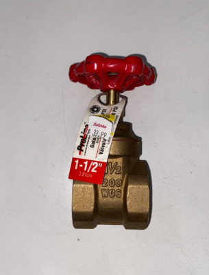 Mueller Industries Pro Line Series Brass Manual Gate Valve 1-1/2" 200 ...