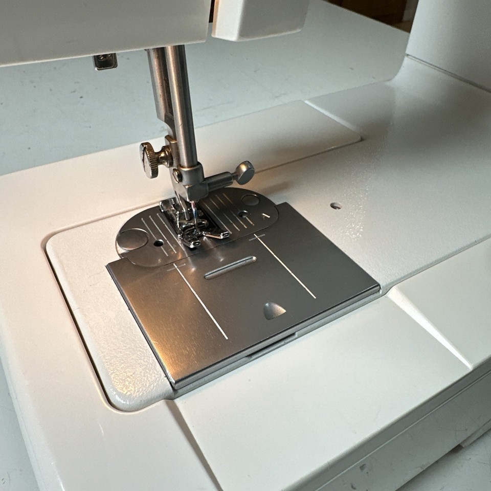 Singer Sewing Machine Model 9134 working w Pedal - Ships Free | eBay